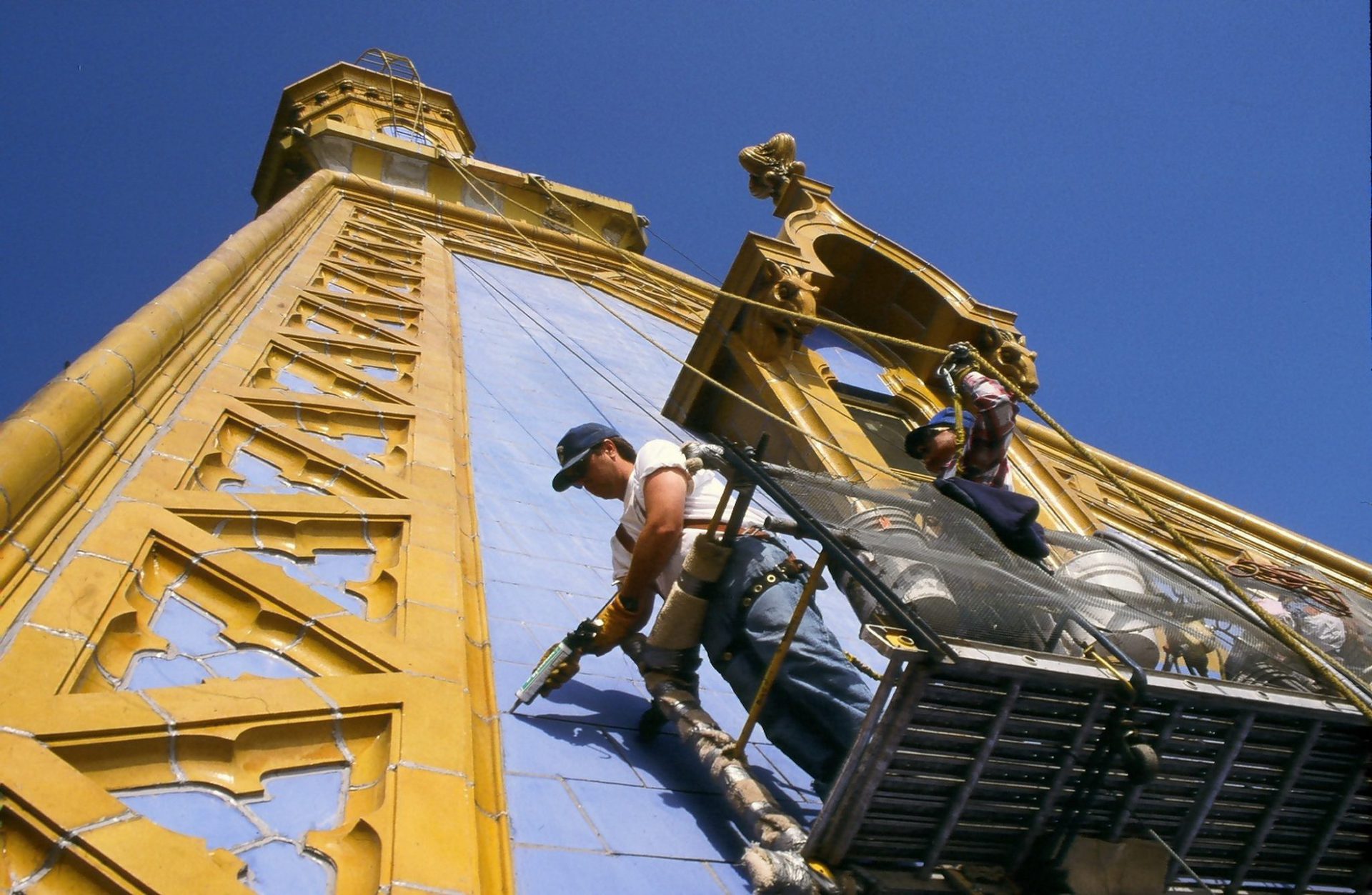 Caulking & Sealing - Central Building & Preservation L.P.